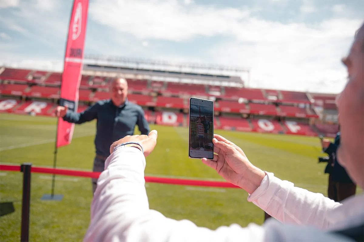 Tour interactivo Nuevo Los Cármenes, estadio del Granada Club de Fútbol ...
